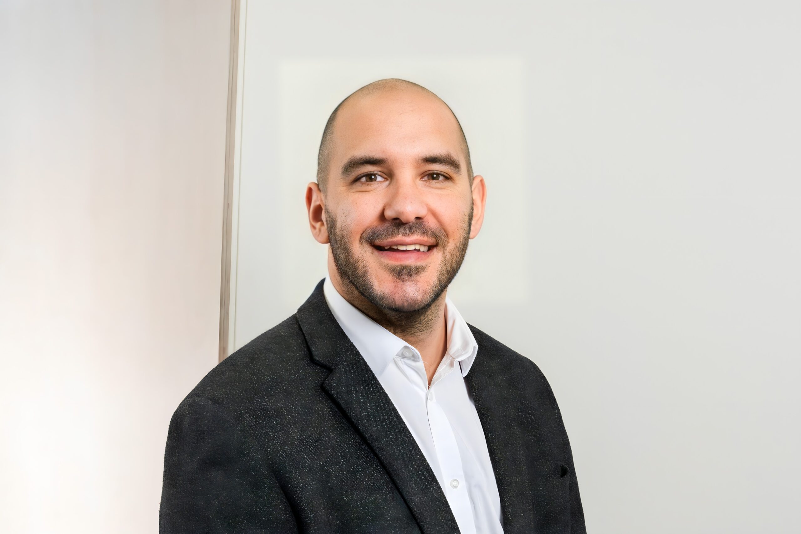 Alex Perez - Hills Balfour